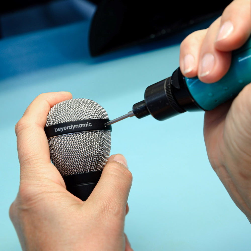 M 88 Dynamic Moving-Coil Microphone